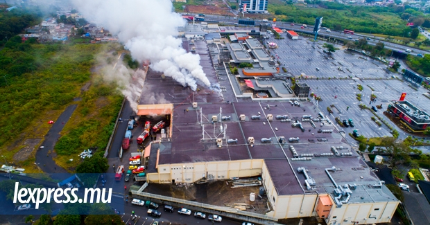 Shoprite: l’incendie causé par une cigarette | lexpress.mu