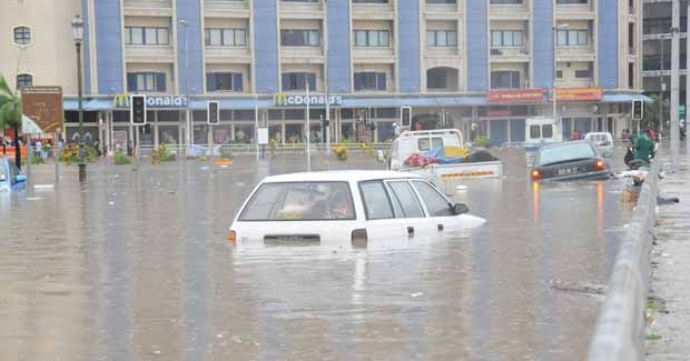 Inondations: Port-Louis accuse le gouvernement d’avoir couvert les ...