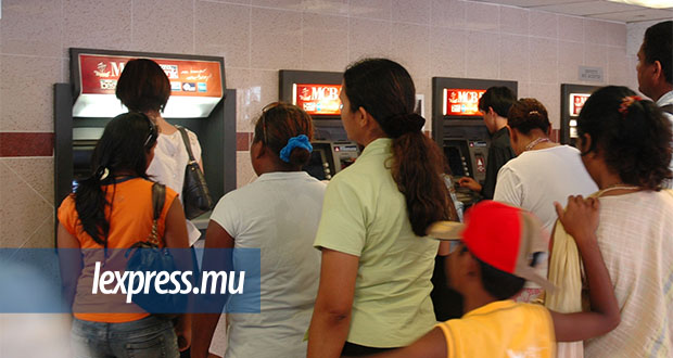 MCB: après une panne, les ATM à nouveau opérationnels | lexpress.mu