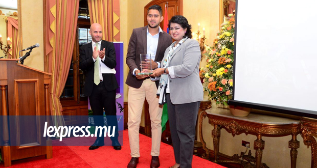 Vashil Jasgray et Neelam Ramsaran-Jogeea, les deux gagnants des UK ...