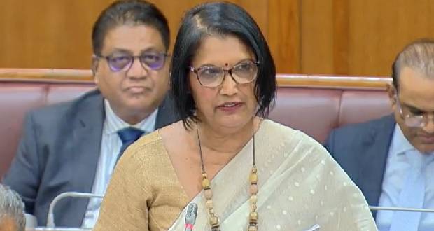 Débats budgétaires 2025–2026 : Jyoti Jeetun: «ne pas risquer de figurer ...