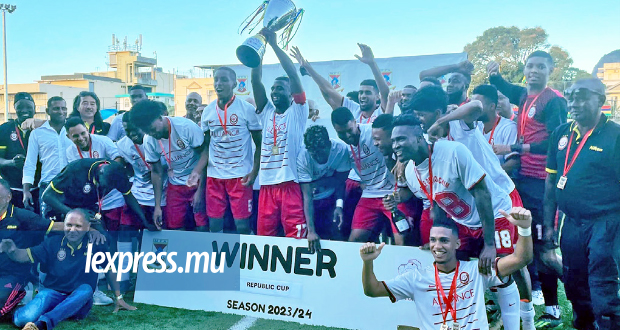 Coupes nationales : Football: Pamplemousses SC et le Cercle de Joachim ...
