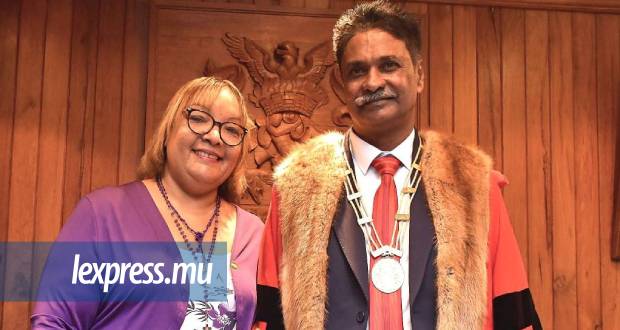 Élections municipales à Vacoas-Phoenix : Ally Houssain Abdul Khader élu ...