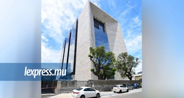 Pot-de-vin de Rs 3,5 millions : Vivek Pursun demande que Gobin soit ...