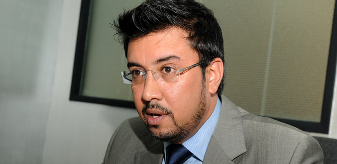 Shakeel Mohamed porte plainte contre Paul Berenger et sir Anerood ...