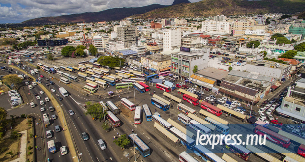 Travaux Metro Express: une partie de la route de Port-Louis - St-Jean ...